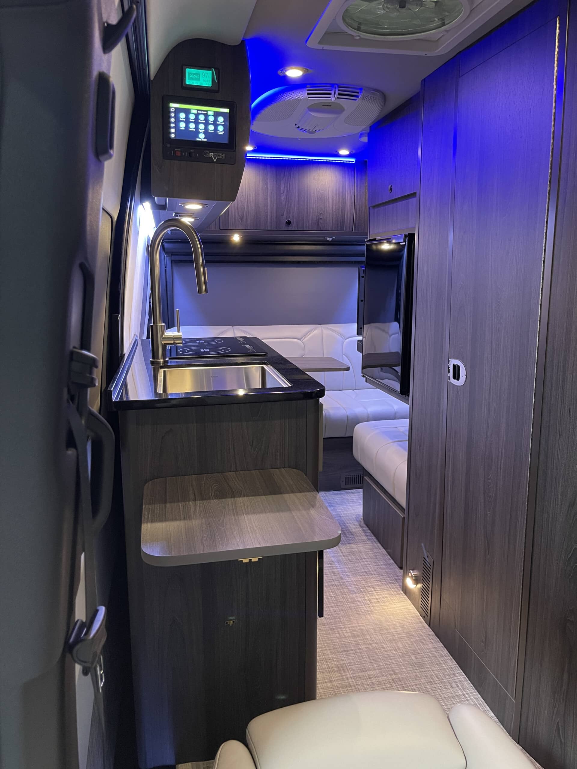 TURISMO-ion AWD Mercedes-Benz Motorhome from Grech RV